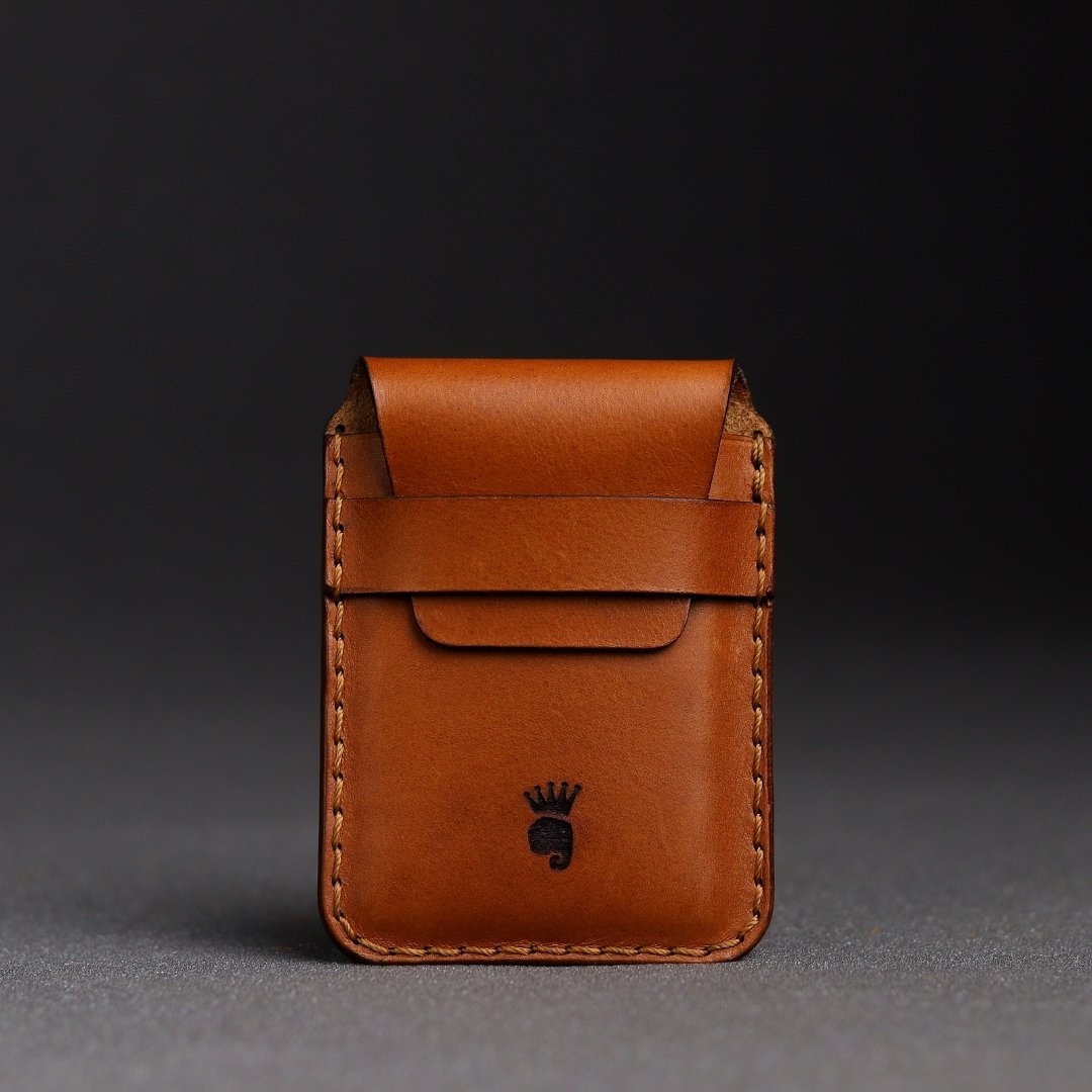 Cardo FX6 | Stylish Card Holder with Flap Lock - Kings Royal Army