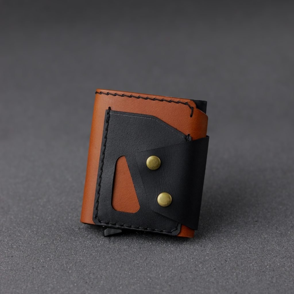 Slim Men’s Leather Bifold Wallets | King's Royal Army